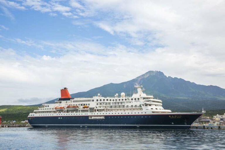 Mitsui Sells Nippon Maru Furniture After Retiring the Vessel - Cruise ...