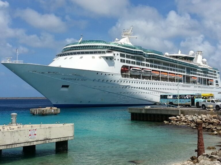 Royal Caribbean's Grandeur Arrives in Latin America for Summer Season ...