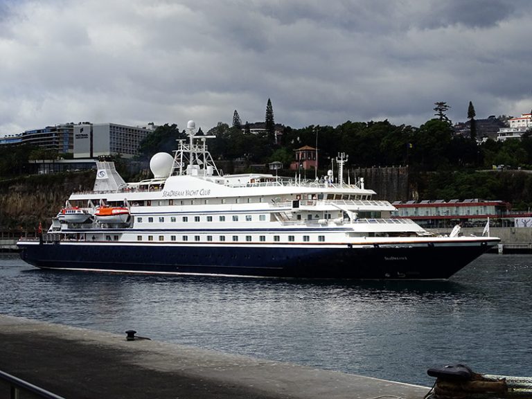 SeaDream Yacht Club Unveils Holiday 2025 Caribbean Season - Cruise ...