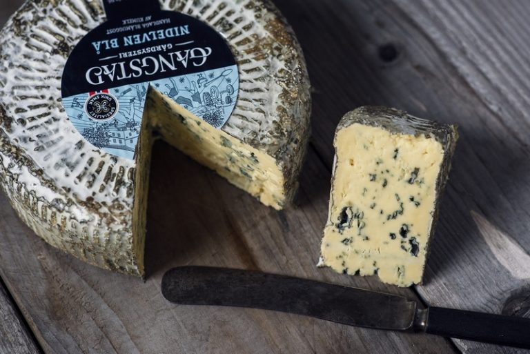 Hurtigruten Serves the Best Cheese; Submerges Wine Bottles - Cruise ...