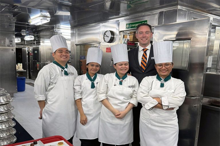 Holland America Line Introduces Twist on the Chef's Table - Cruise ...
