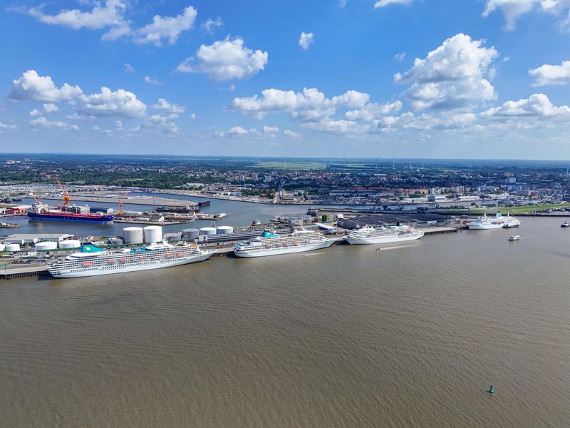 Phoenix Reisen Ocean Fleet Meets Up - Cruise Industry News | Cruise News